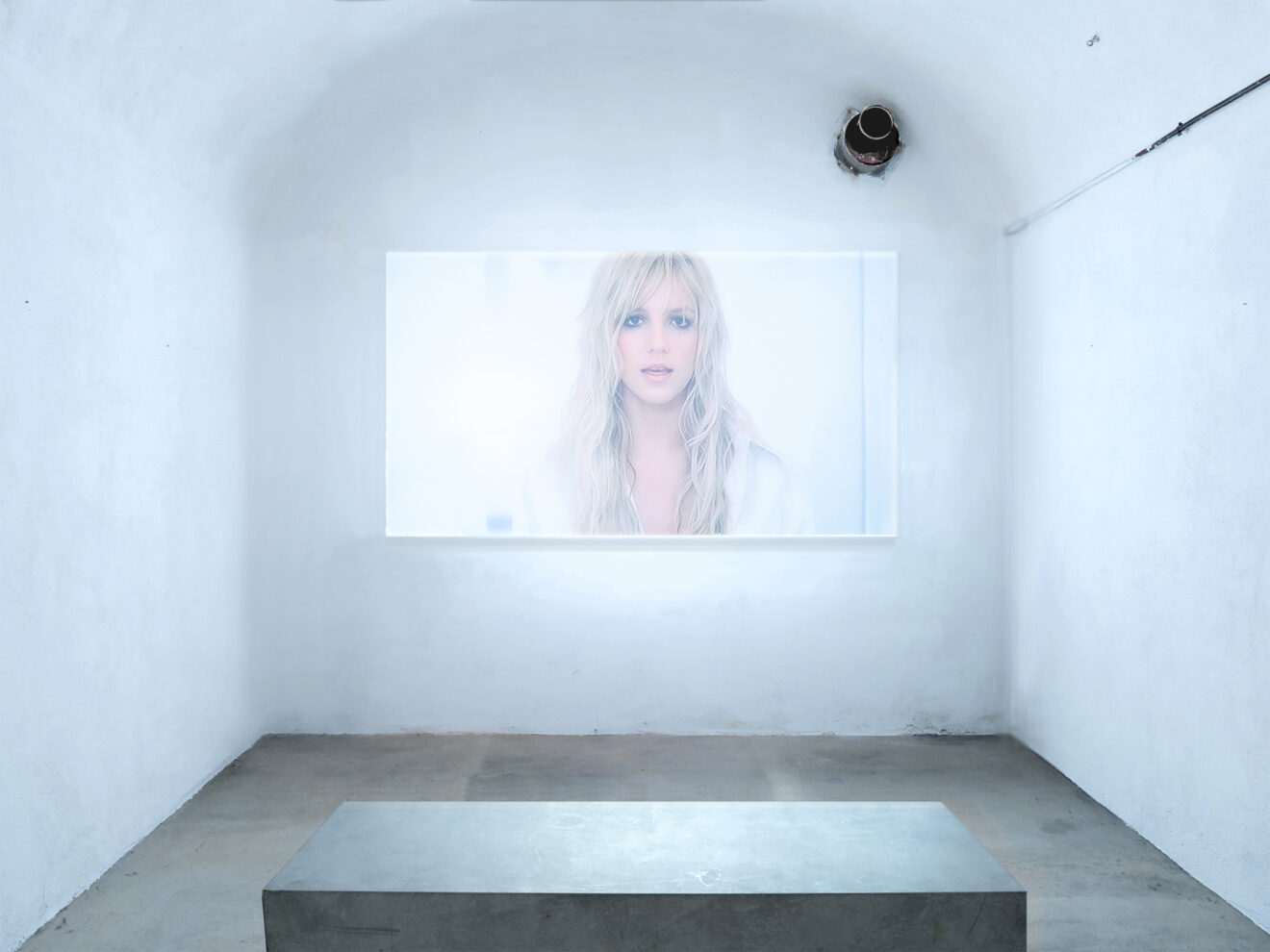 Uncanny Valley – THE ITALIAN ART GUIDE